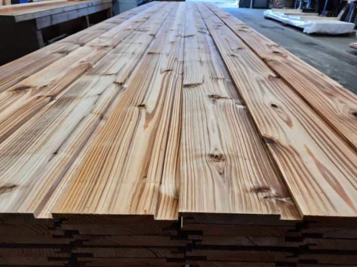 vertical cedar cladding uk